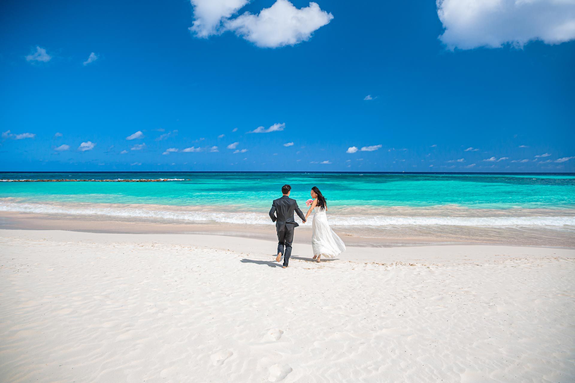 Caribbean Beach Elopement: A Complete Guide | Sandals